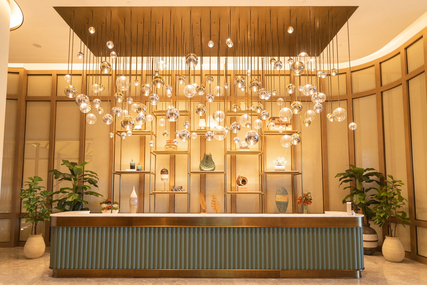 RANDOM SOLO – lamptitudereserve