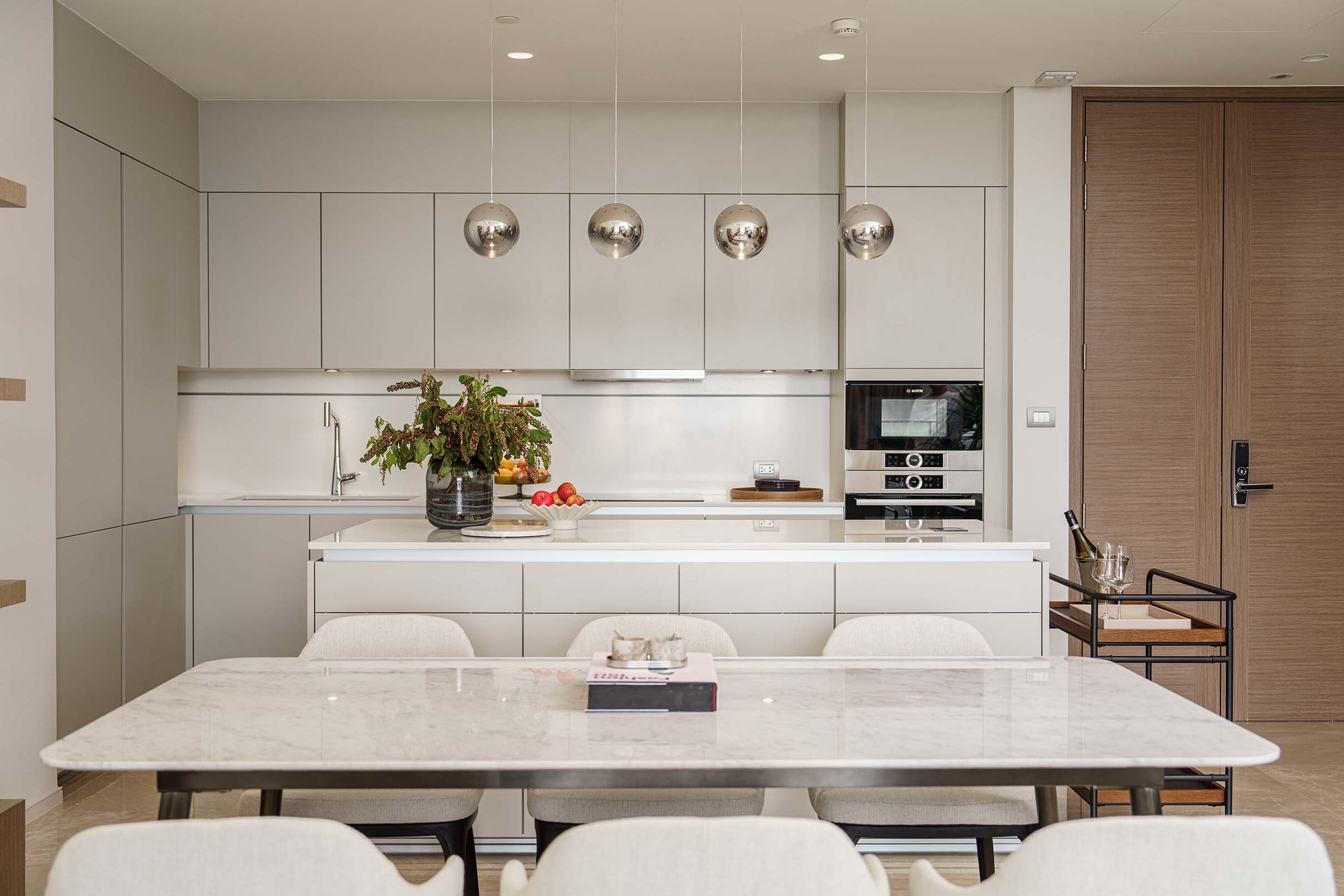 RANDOM SOLO – lamptitudereserve